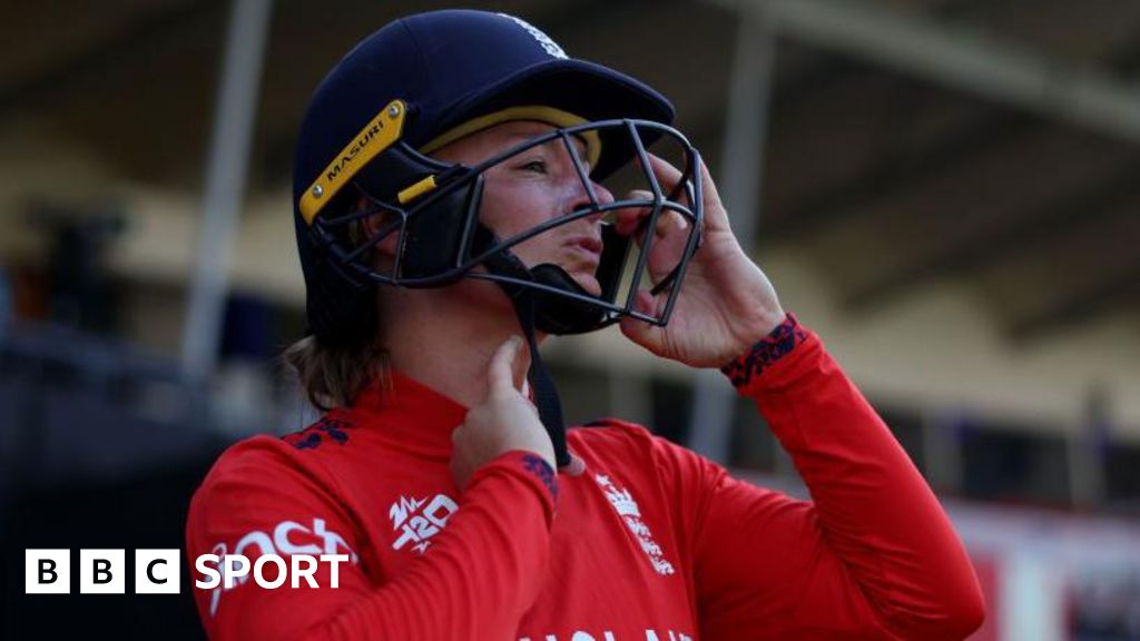 Danni Wyatt-Hodge: England batter moves to Royal Challengers Bengaluru ...