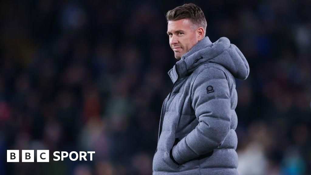 Luton: Warm weather training in Dubai could be beneficial - BBC Sport