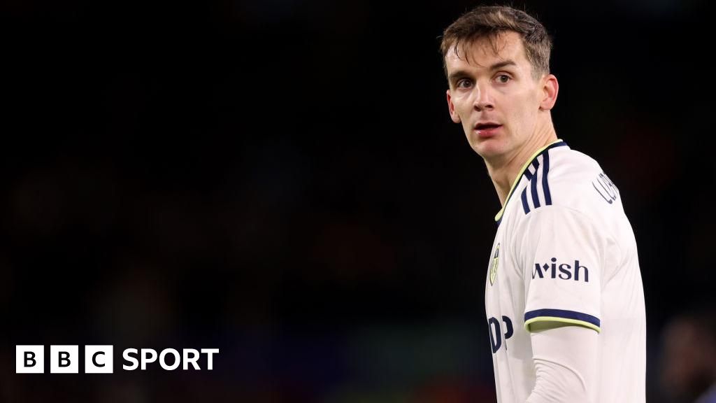 Deadline day: Leeds' Llorente joins Roma on loan - BBC Sport