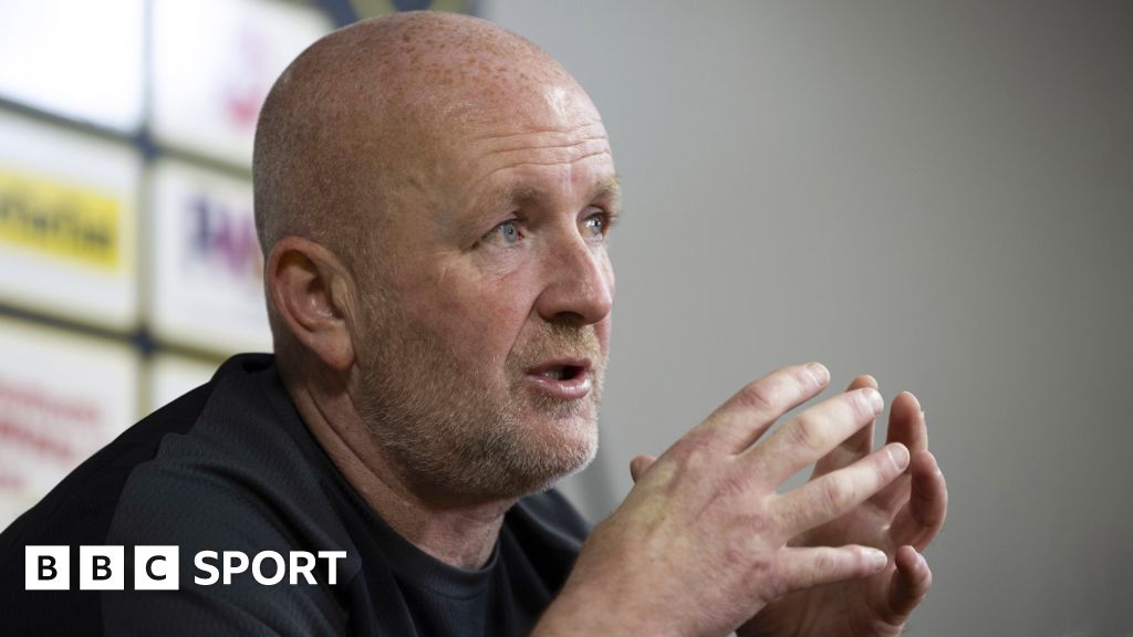 Martindale on experience of signings and pressures of football - BBC Sport