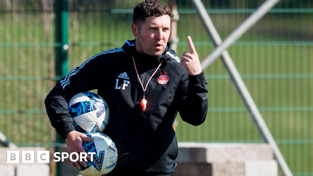 Fox takes Hearts role after Pittodrie exit - BBC Sport