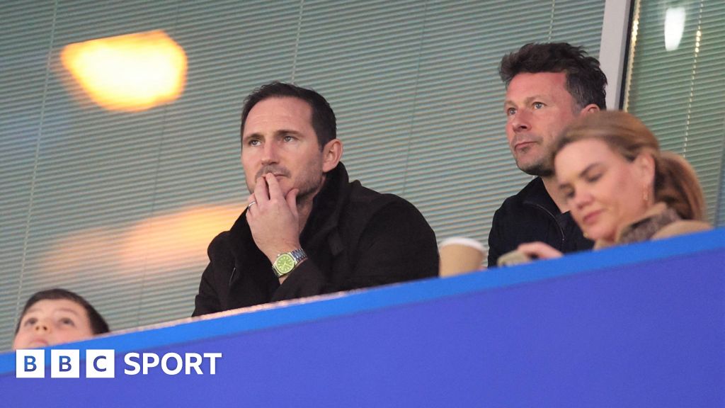 Frank Lampard: Chelsea look 'almost like a circus' - Warnock - BBC Sport