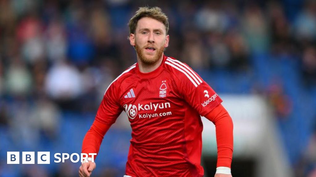 Nottingham Forest news: Bowler joins Preston on loan - BBC Sport