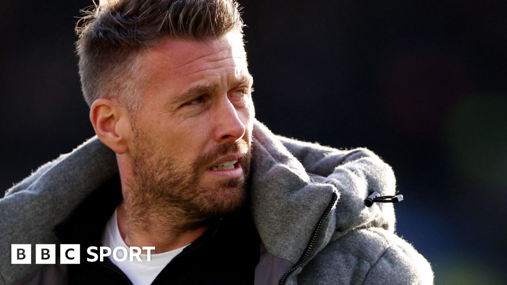 Burnley vs Luton Town: Rob Edwards on hosts' threat - BBC Sport