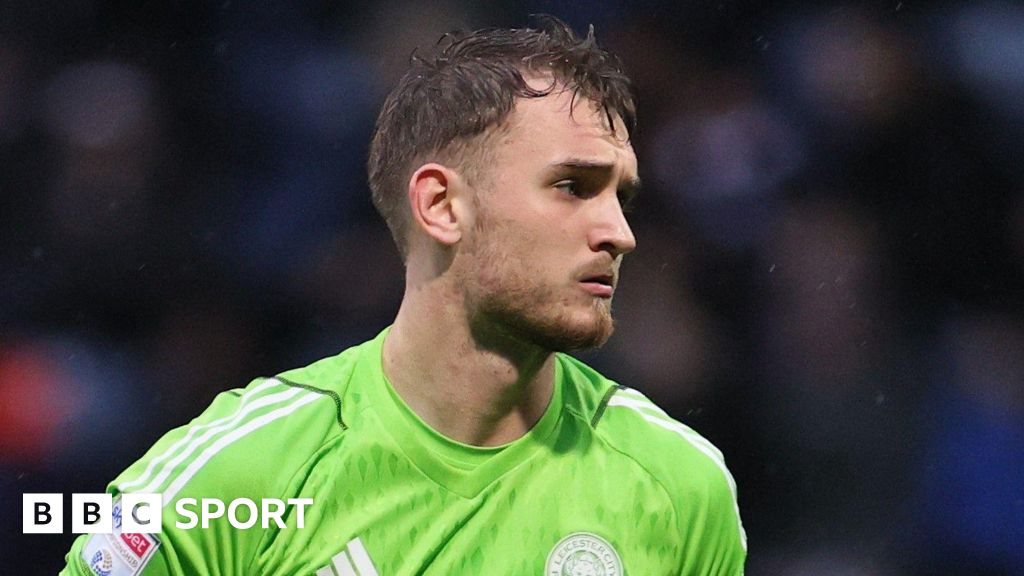 Leicester City news: Jakub Stolarczyk out for up to six months - BBC Sport