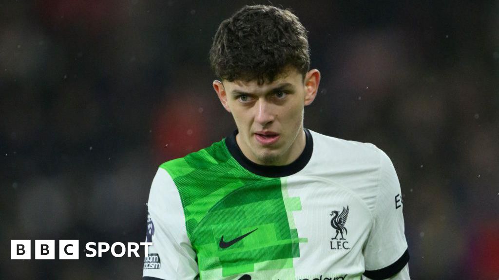 Liverpool: Owen Beck rejoins Dundee on loan - BBC Sport