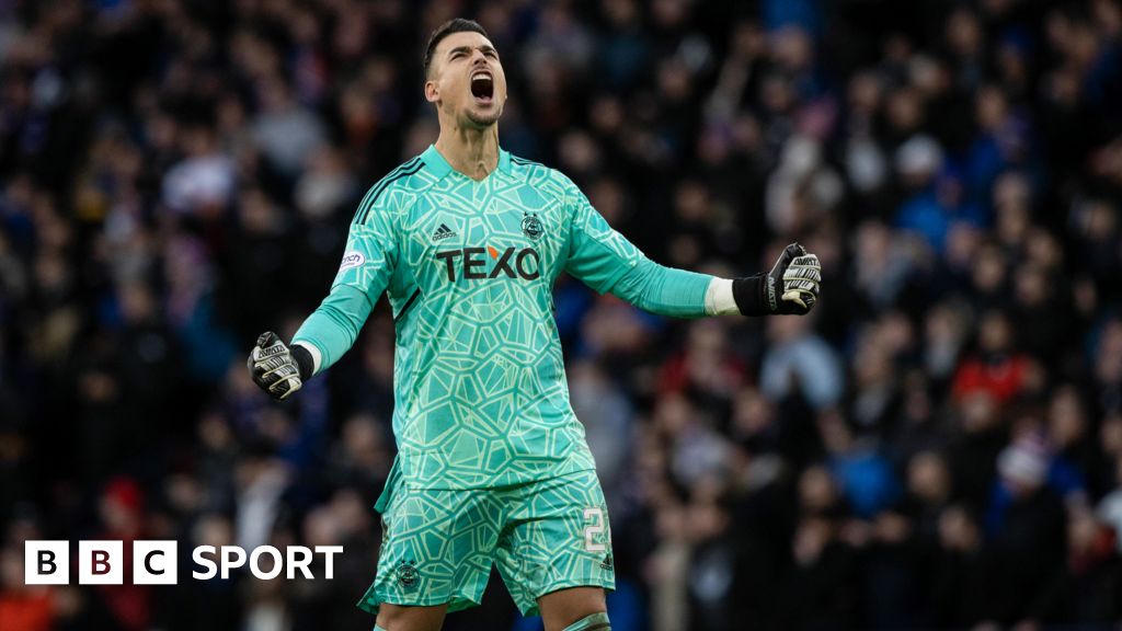 'Brilliant to be back' - Roos - BBC Sport