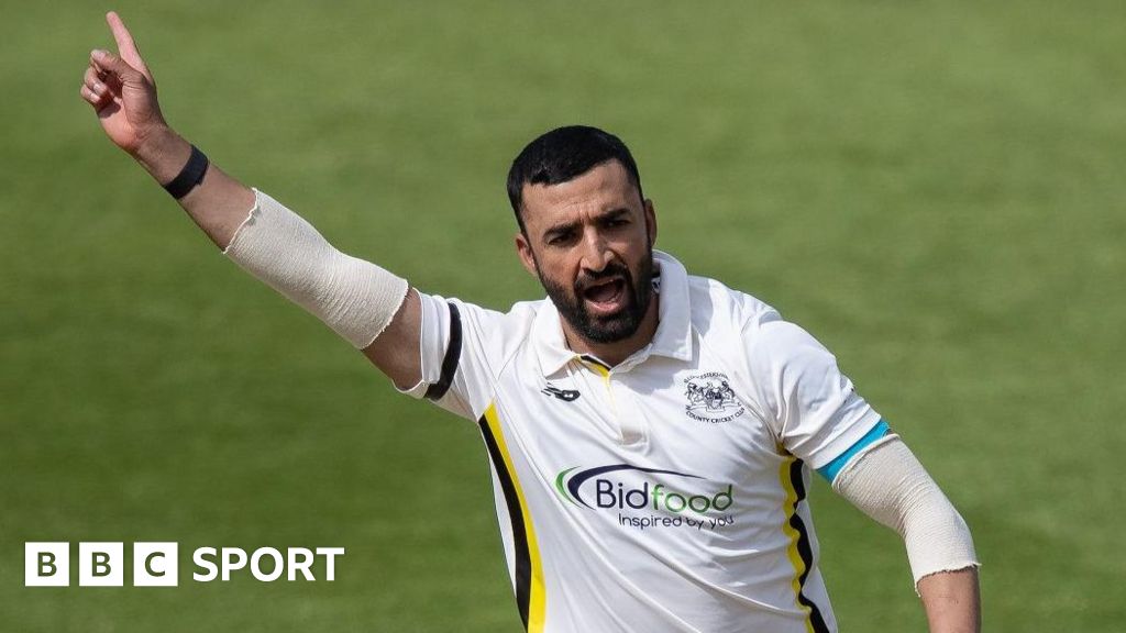 Zafar Gohar: Middlesex sign former Gloucestershire all-rounder - BBC Sport