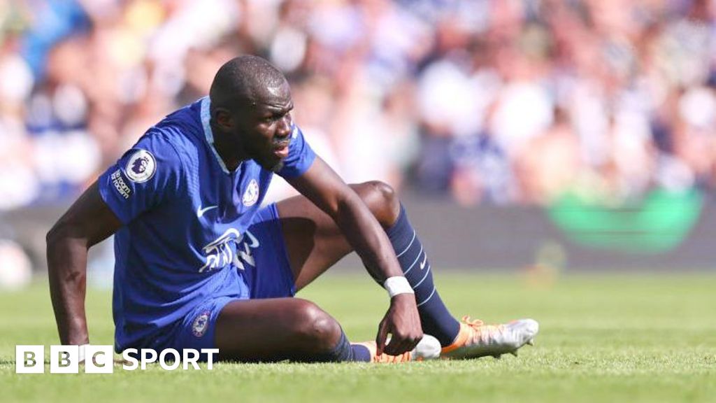 Chelsea form 'baffling' - Sutton - BBC Sport