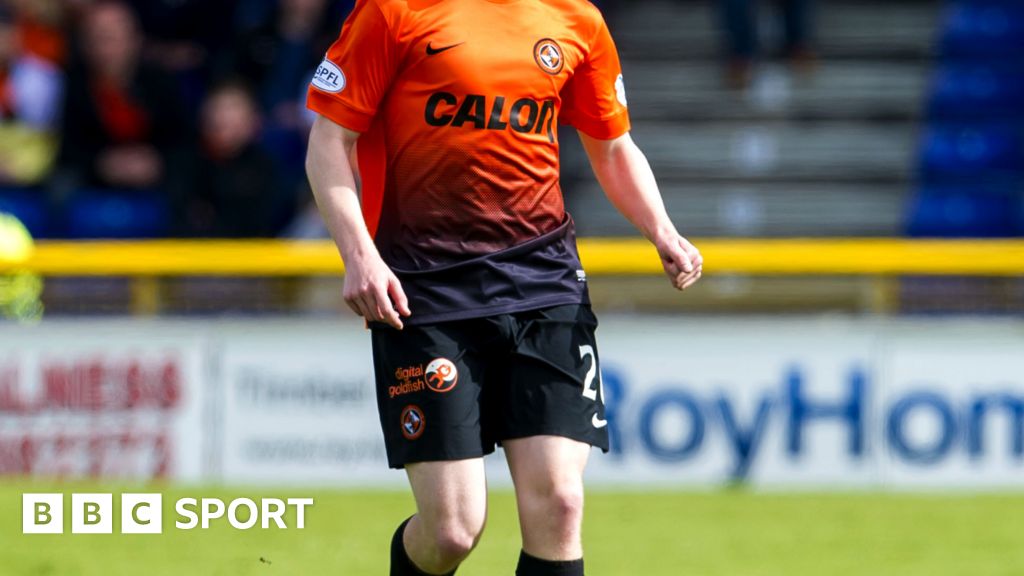 Robertson 'wasn't ready to leave' United - BBC Sport