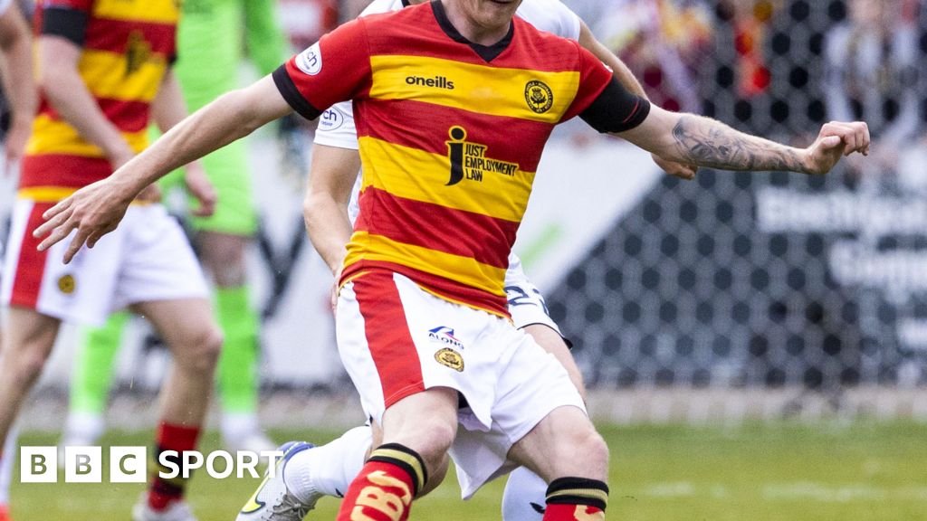 Turner joins County on two-year deal - BBC Sport