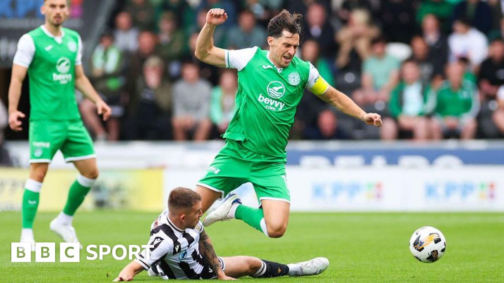 Hibs 'chucked game away' against St Mirren - Newell - BBC Sport