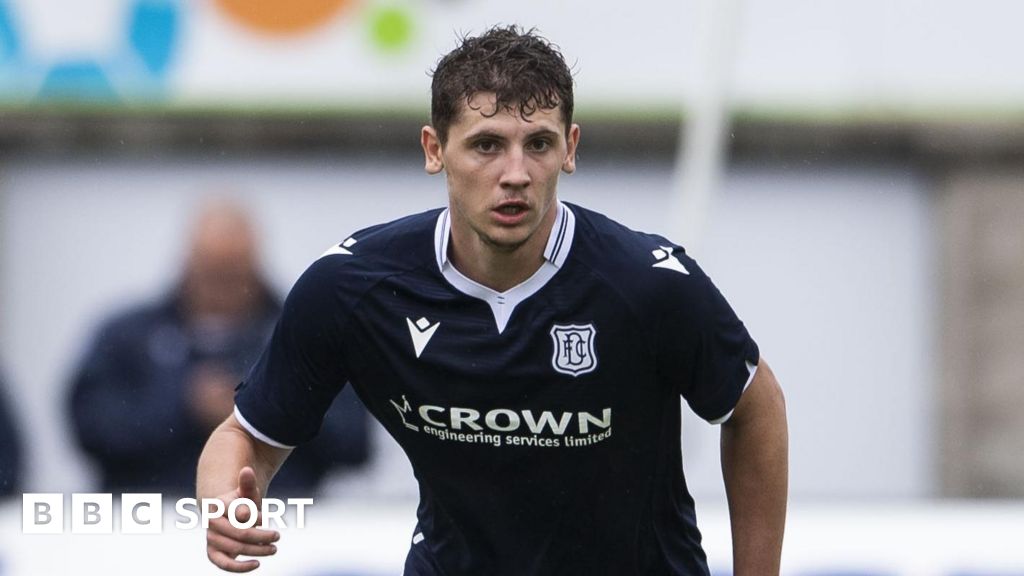 Dailly, son of Scotland great, joins St Johnstone - BBC Sport