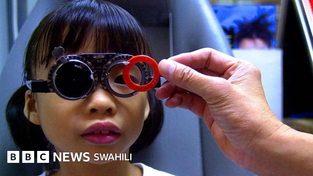 Kwanini tatizo la uoni hafifu linaongezeka kwa watoto duniani? - BBC ...