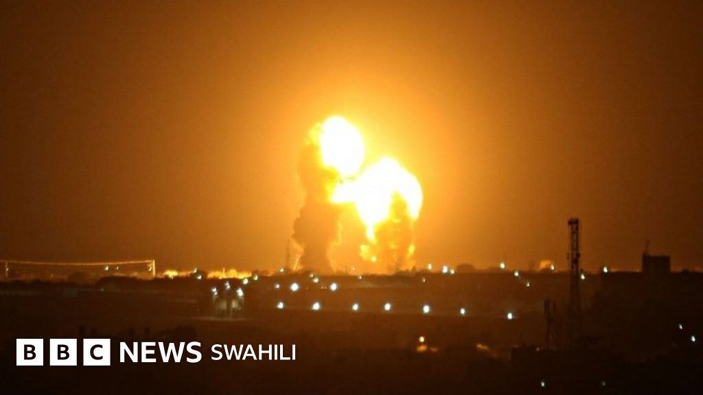 Mashambulio ya angani yalemaza juhudi ya amani Israel na Gaza - BBC ...