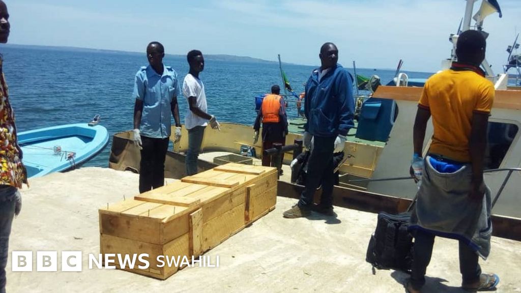 Alphonse Charahani: Mhandisi wa MV Nyerere aokolewa akiwa hai siku tatu ...