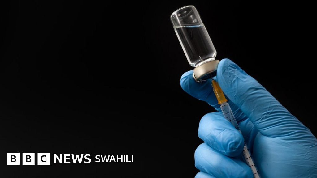 Coronavirus: Mtu wa kwanza ajitolea kufanyiwa chanjo ya virusi vya ...