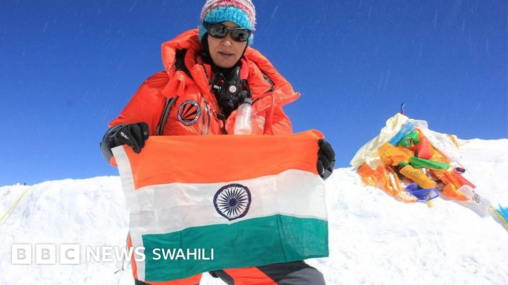 Mwanamke wa India aweka rekodi ya kuupanda Mlima Everest - BBC News Swahili