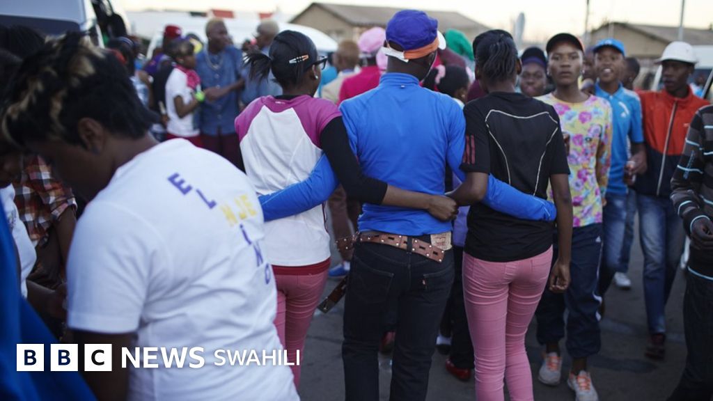 Majaji Kenya wapendekeza umri wa kufanya ngono uwe miaka 16 badala ya ...