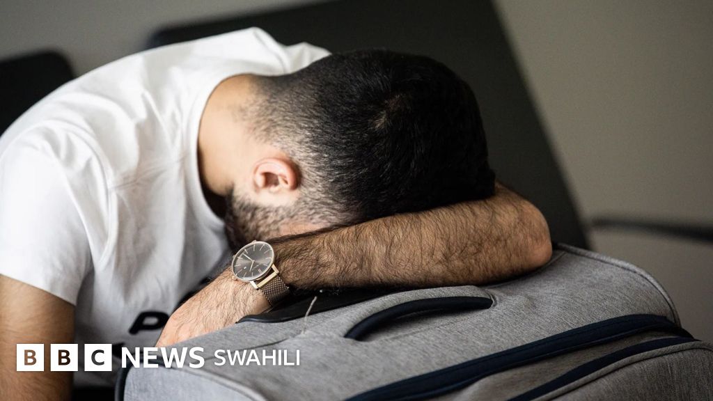 Kwa nini baadhi ya watu huhisi uchovu kila wakati? - BBC News Swahili