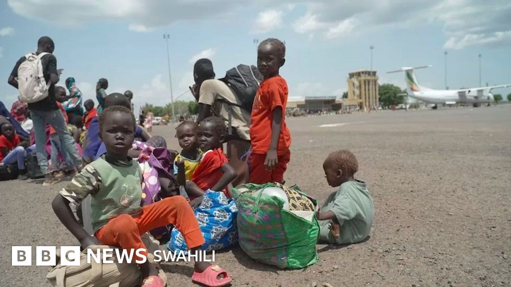 Wamesubiri katika uwanja wa ndege lakini hawajui pa kwenda - BBC News ...