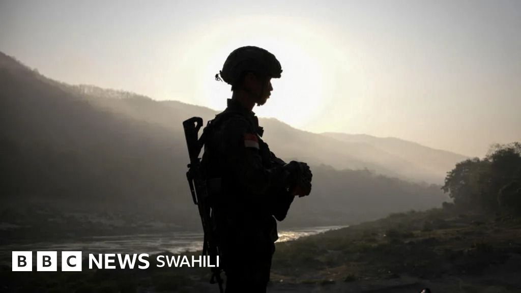 'Mume wangu aliyeingizwa jeshini sasa amekufa': Jinsi vita vya Myanmar ...