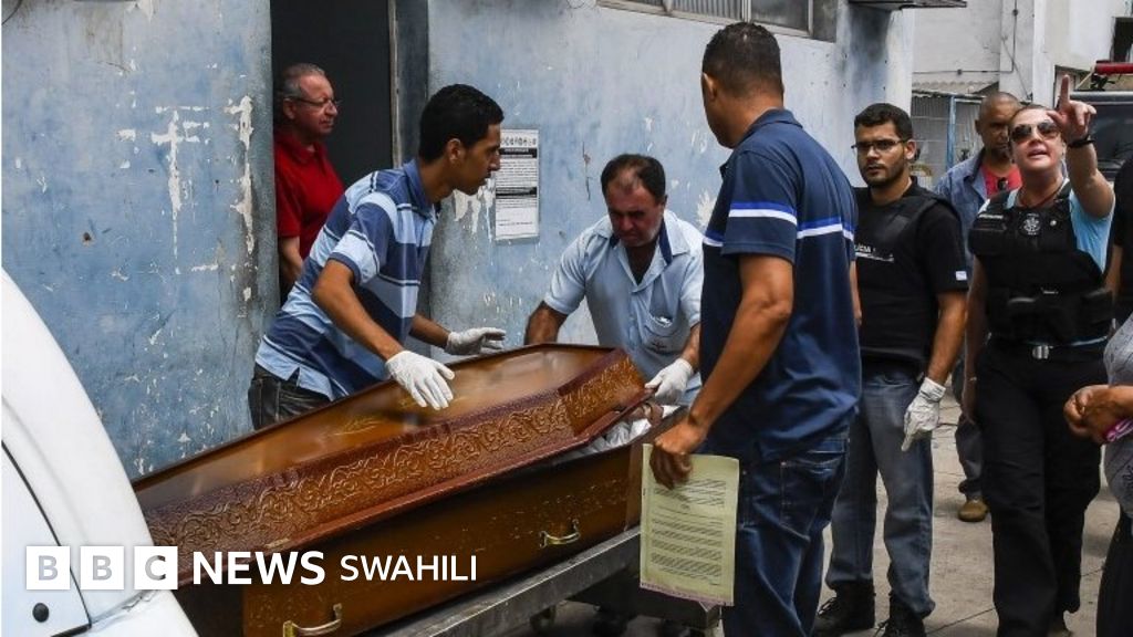 Mauaji na magari mengi yaibwa baada ya polisi kugoma Brazil - BBC News ...