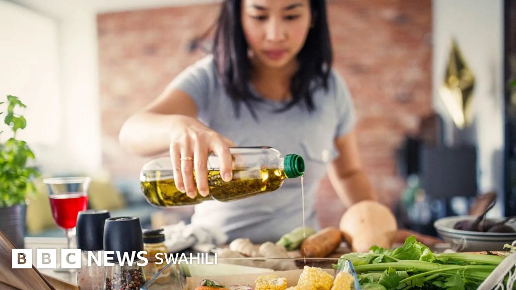 Ni mafuta gani ya kupikia mazuri zaidi kwa afya? - BBC News Swahili