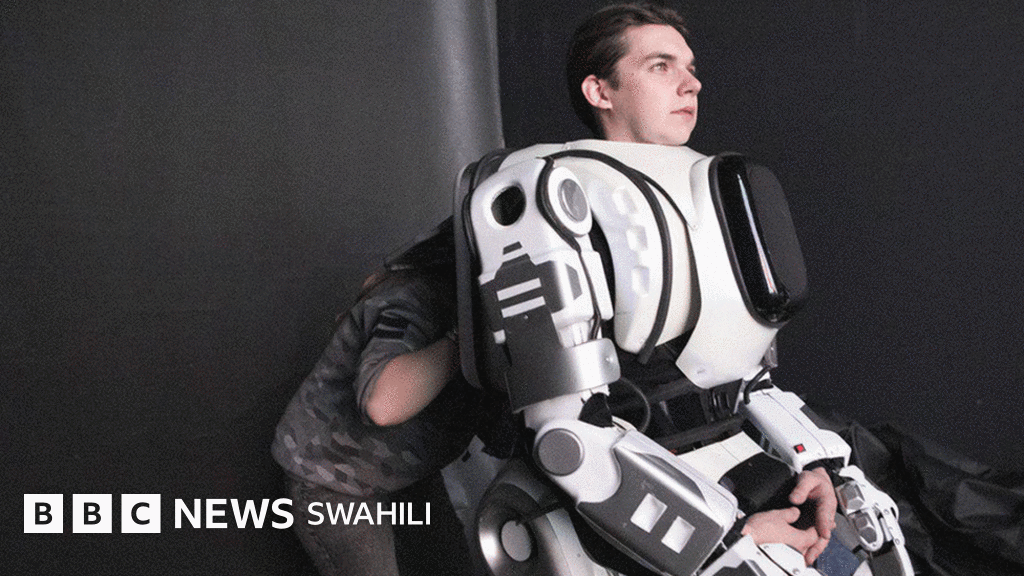 Roboti moja 'yageuka' mtu nchini Urusi - BBC News Swahili