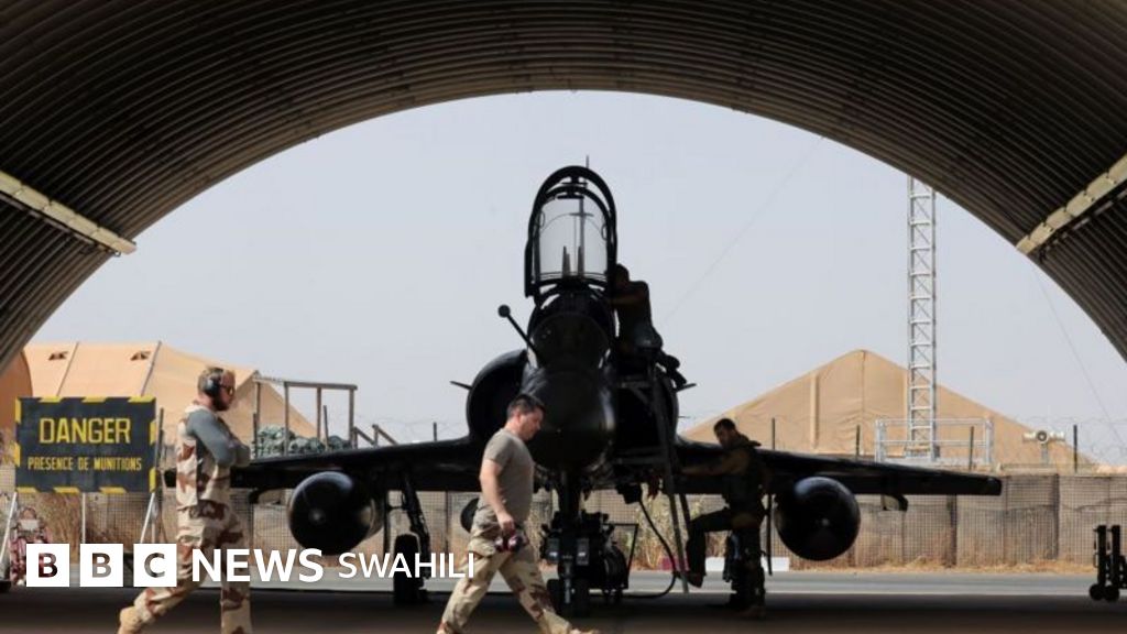 Ni nchi gani Afrika bado zina kambi za kijeshi za Ufaransa? - BBC News ...