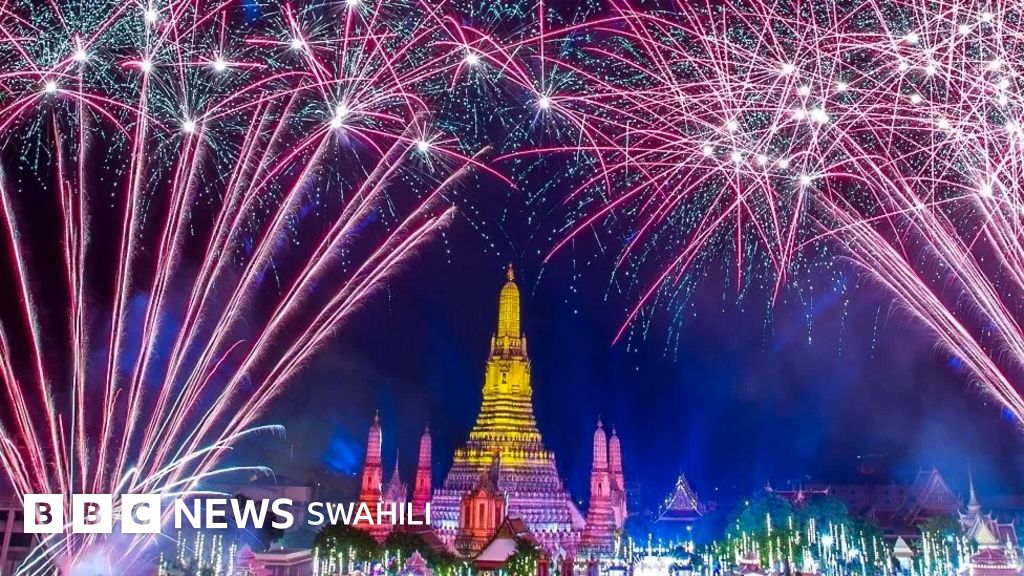 Ulimwengu ulivyoukaribisha mwaka mpya 2023 katika picha - BBC News Swahili