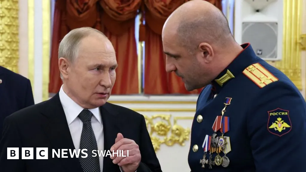 Uchaguzi Urusi: Kwa nini haikuwa vigumu kwa Putin kushinda urais - BBC ...