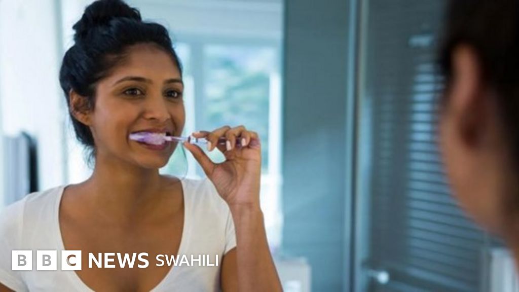 Afya: Fahamu jinsi ya kupiga mswaki meno yako vizuri? - BBC News Swahili