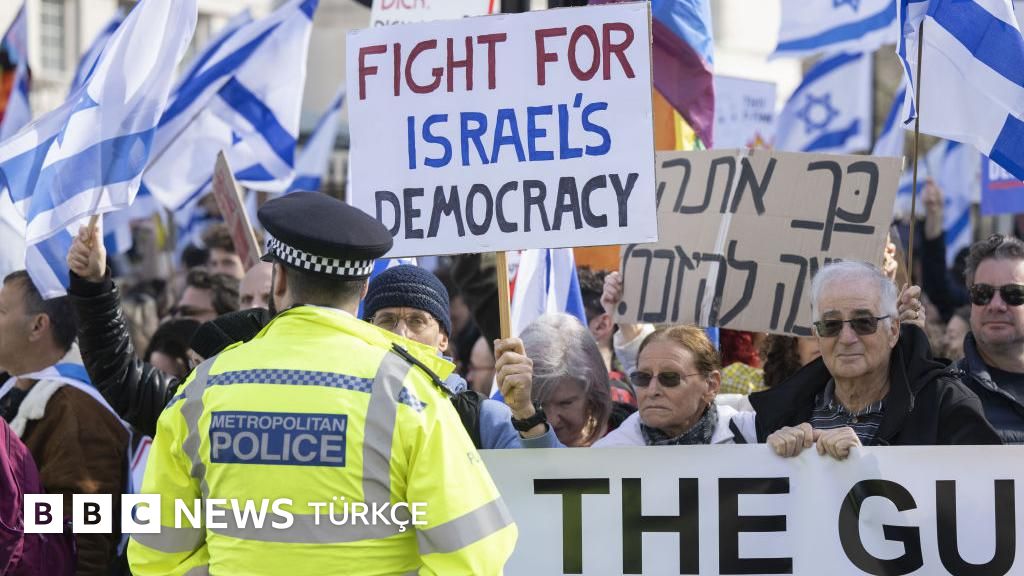 Sunak ile görüşen İsrail Başbakanı Netanyahu, Londra'da protestolarla ...