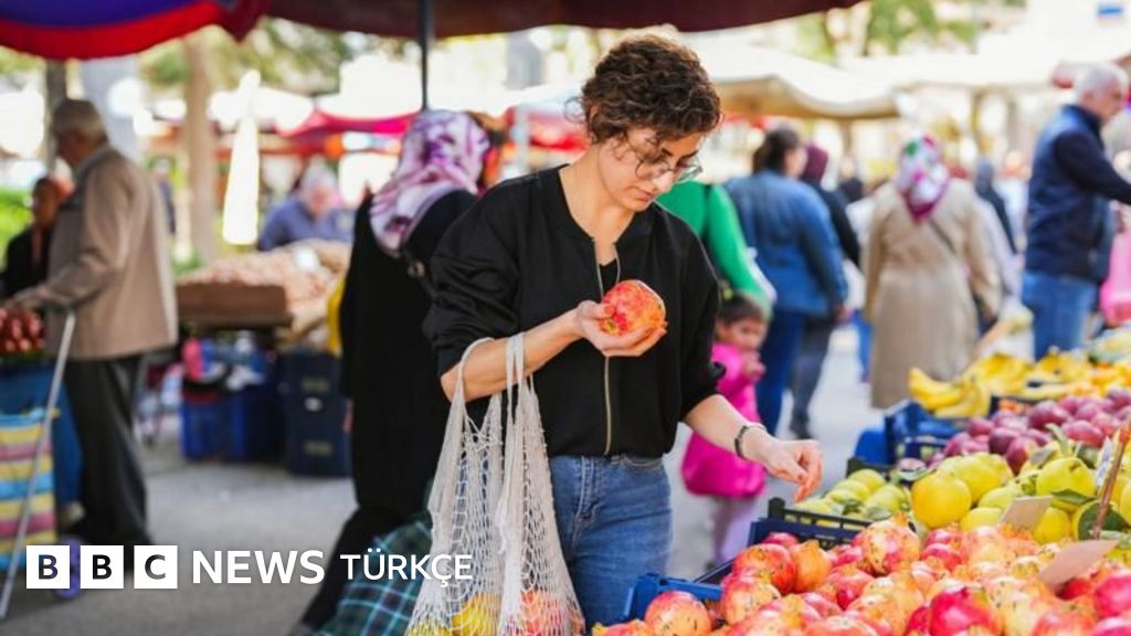 Enflasyon Ocak ayında TÜİK'e göre yıllık yüzde 42, ENAG'a göre yüzde 81 ...