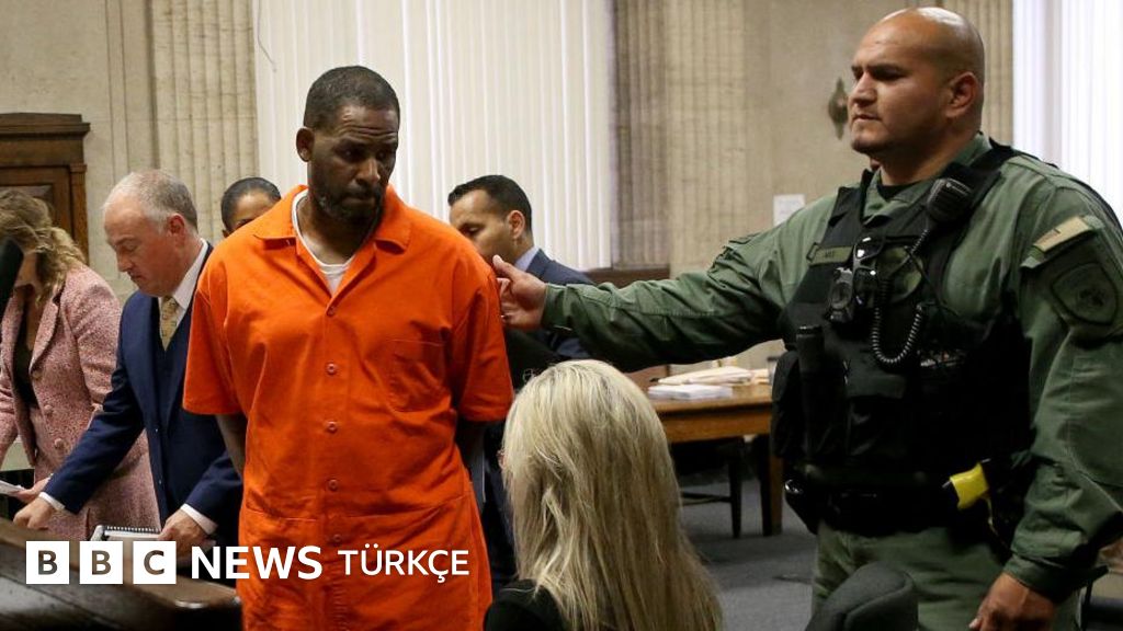 Şarkıcı R. Kelly, hakkındaki ikinci mahkemede çocuklara cinsel ...