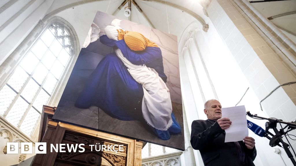 2024 Dünya Basın Fotoğrafı: Kefene sarılı beş yaşındaki yeğenini ...