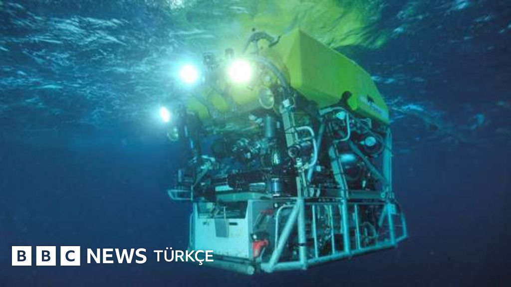 Titanik enkazı için okyanusa dalan Titan denizaltısındaki beş kişi ...