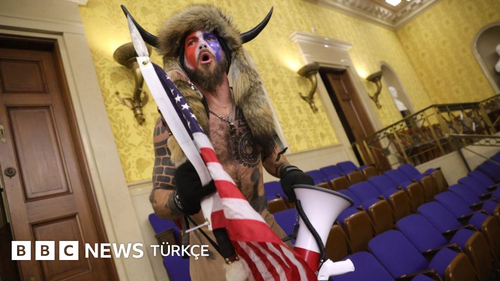 ABD'deki Kongre baskını: 'QAnon Şamanı' Jacob Chansley'e 41 ay hapis ...