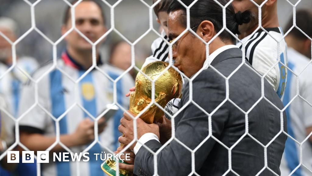 Nusret Gökçe Dünya Kupası finali sonrası sahaya indi, FIFA inceleme ...