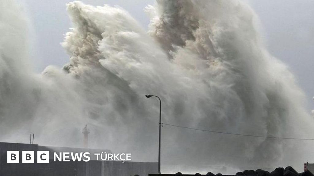 J﻿aponya'da tayfun alarmı: 9 milyon kişinin evlerini tahliye etmesi ...