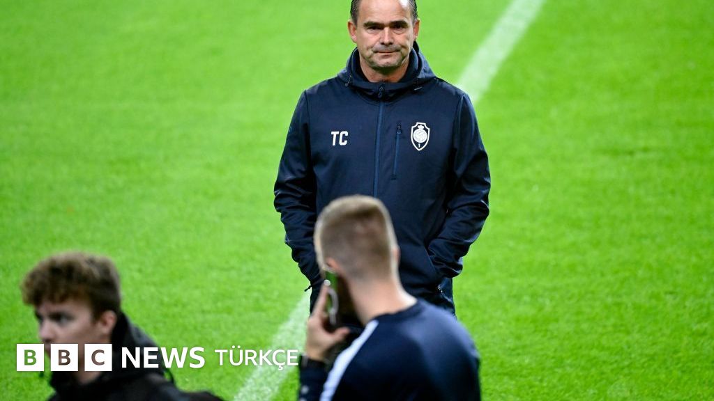 Cinsel tacizle suçlanan Marc Overmars, FIFA tarafından dünya çapında ...