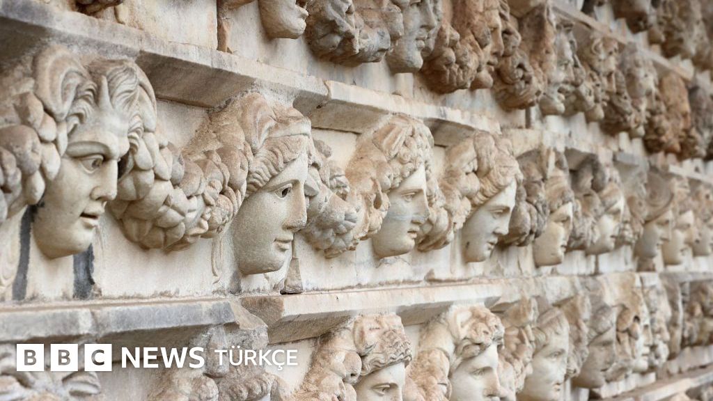 Aphrodisias: Ege kırsalında heykelleriyle ünlü mermer kent - BBC News ...