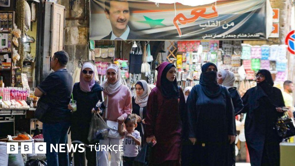 Suriye: BBC Orta Doğu muhabiri Lina Sinjab Suriye'nin 10 yıldaki ...