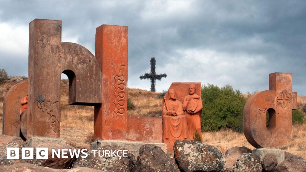 Ermeni kimliğini şekillendiren 1600 yıllık alfabe - BBC News Türkçe