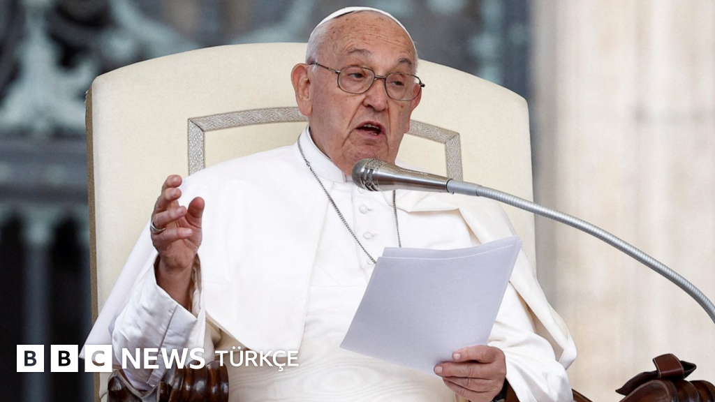 Papa Francesco 'homofobik' ifade için özür diledi - BBC News Türkçe