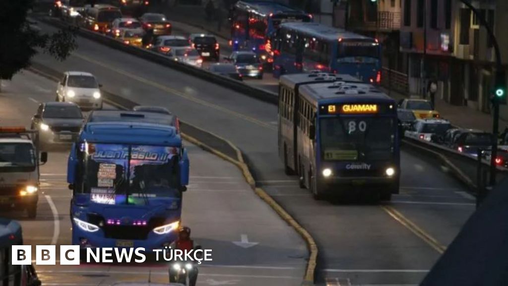 Ekvador karanlığa gömüldü, 18 milyon kişi birkaç saat elektriksiz kaldı ...