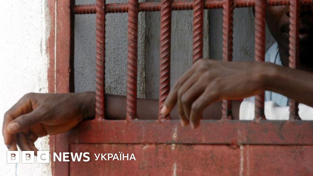 У Ліберії члена уряду ув'язнили за нецензурну лексику - BBC News Україна