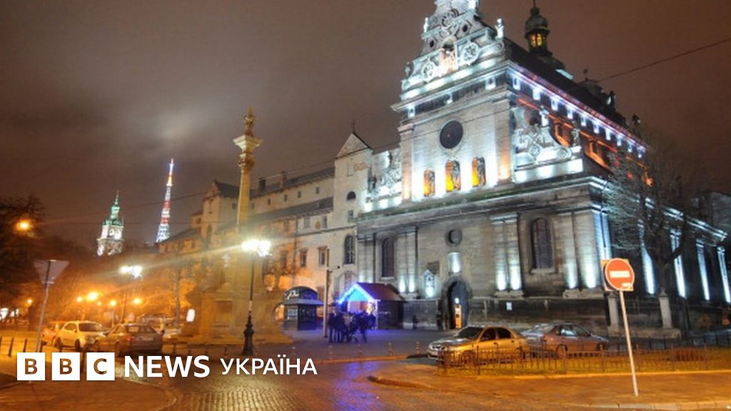 У Львові джип наїхав на людей біля церкви, одна людина загинула - BBC ...