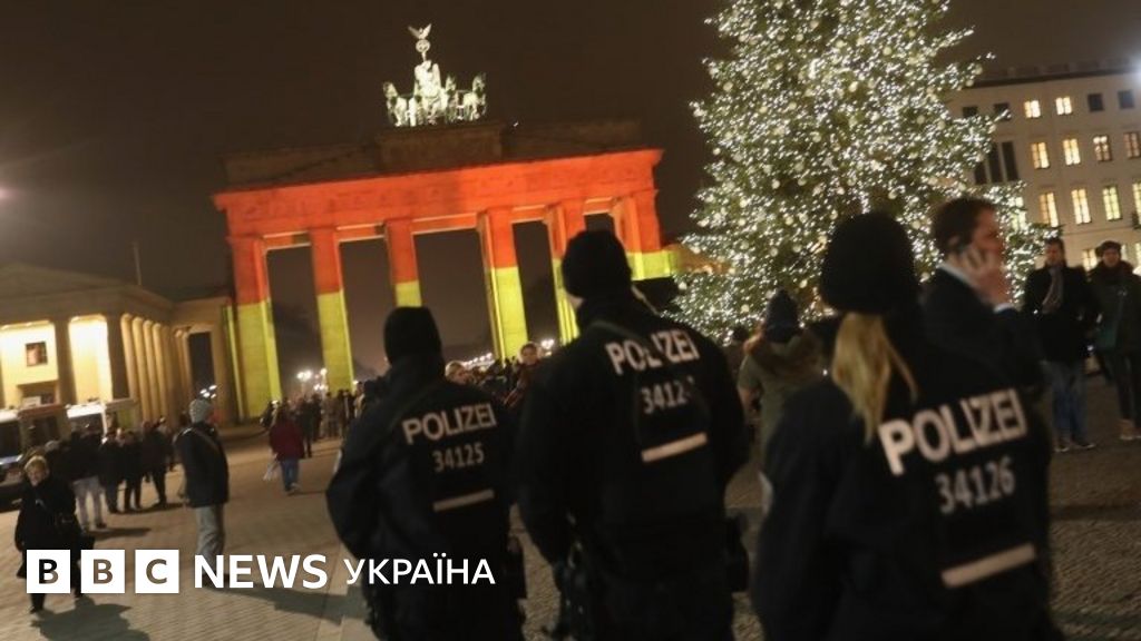 Полиция Германии охотится на причастных к нападению в Берлине - BBC ...